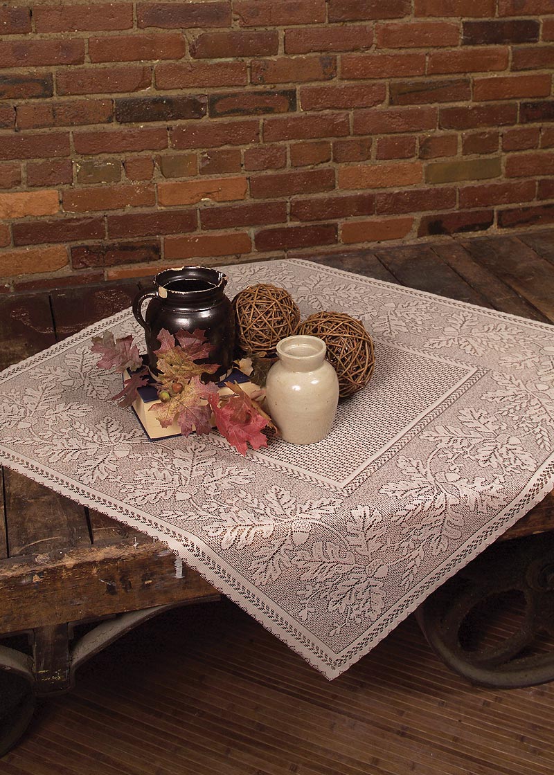Oak Leaf Table Topper | Heritage Lace